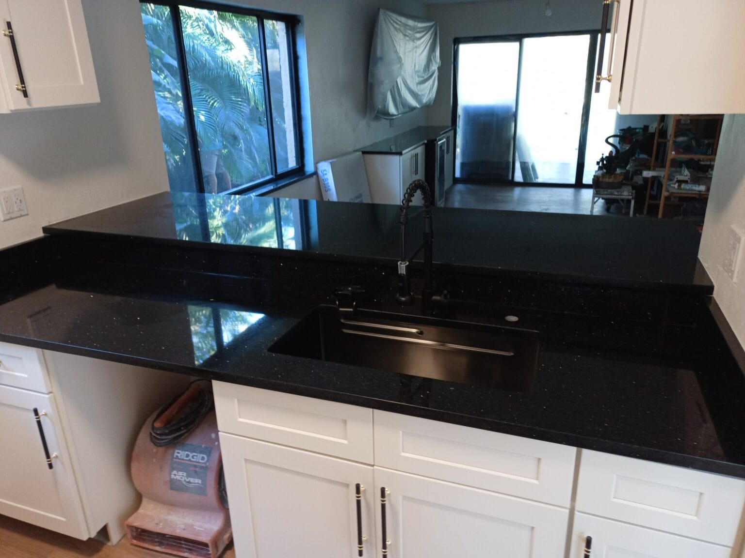 How to Choose the Right Edge Profile for Your Countertops | Granite ...